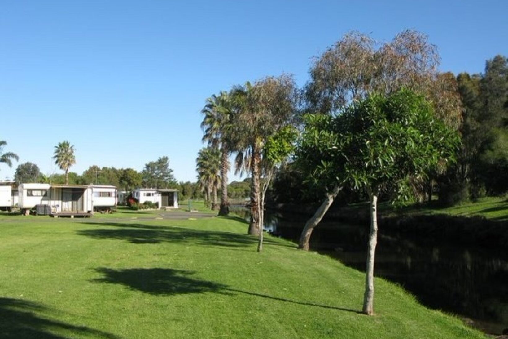 Shellharbour Holiday Village | Grass Unpowered Sites